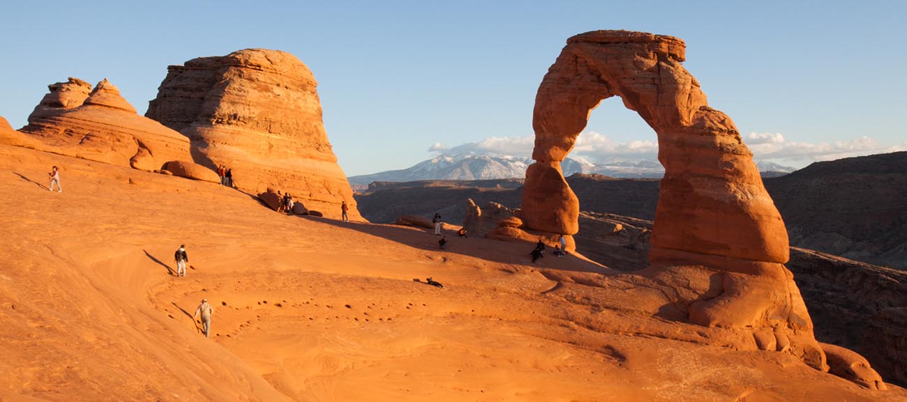 Hiking the Delicate Arch Trail | Visit Utah